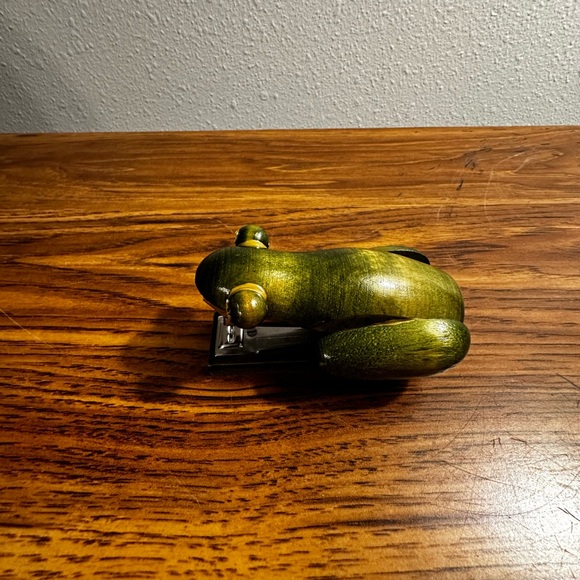 herman pecker | Office | Vintage Herman Pecker Green Frog Stapler ...